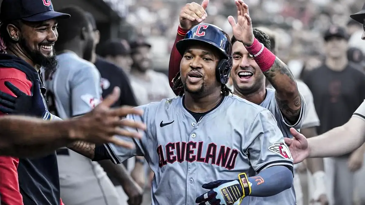 José Ramírez impresiona con su 25º jonrón de la temporada en Comerica Park
