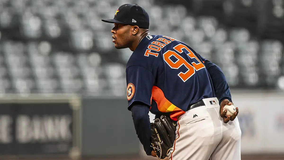 Gigantes del Cibao refuerzan su bullpen con la firma de Jojanse Torres